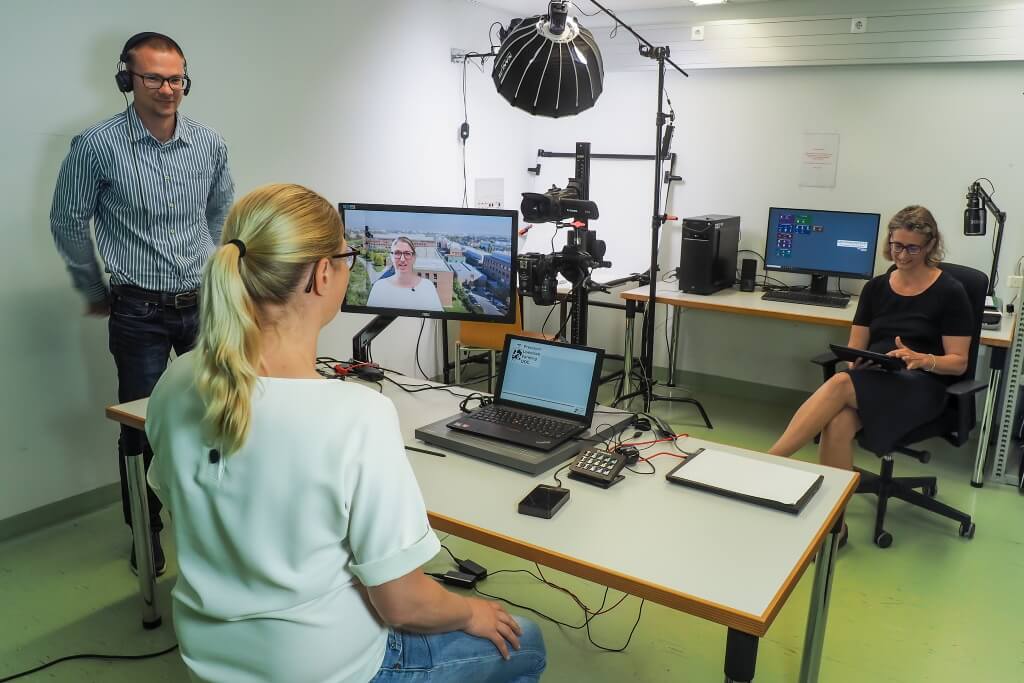 Vetmeduni: E-Learning & New Media Department - Multimedia Production ...